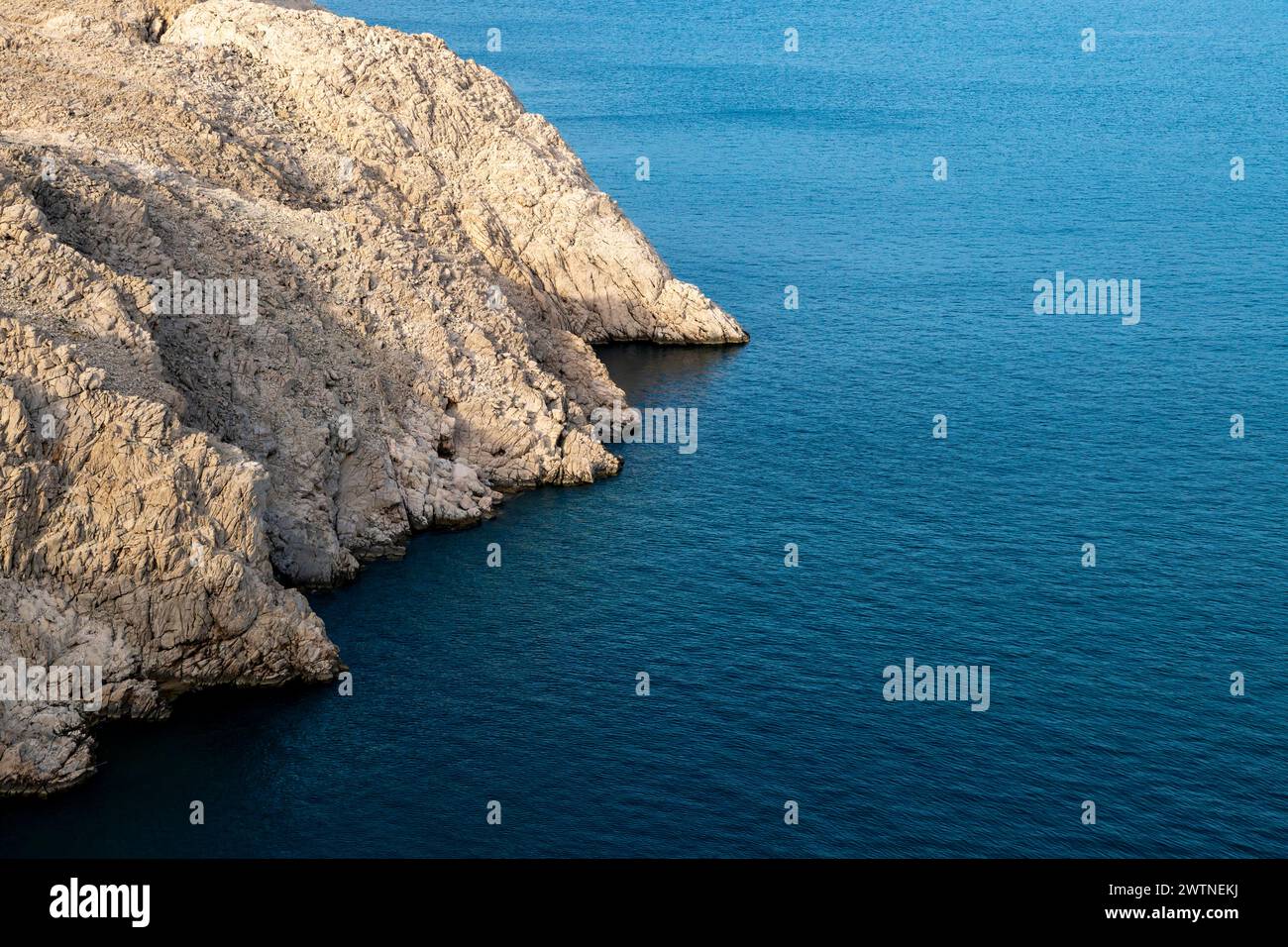 Sky and sea merge hi-res stock photography and images - Alamy