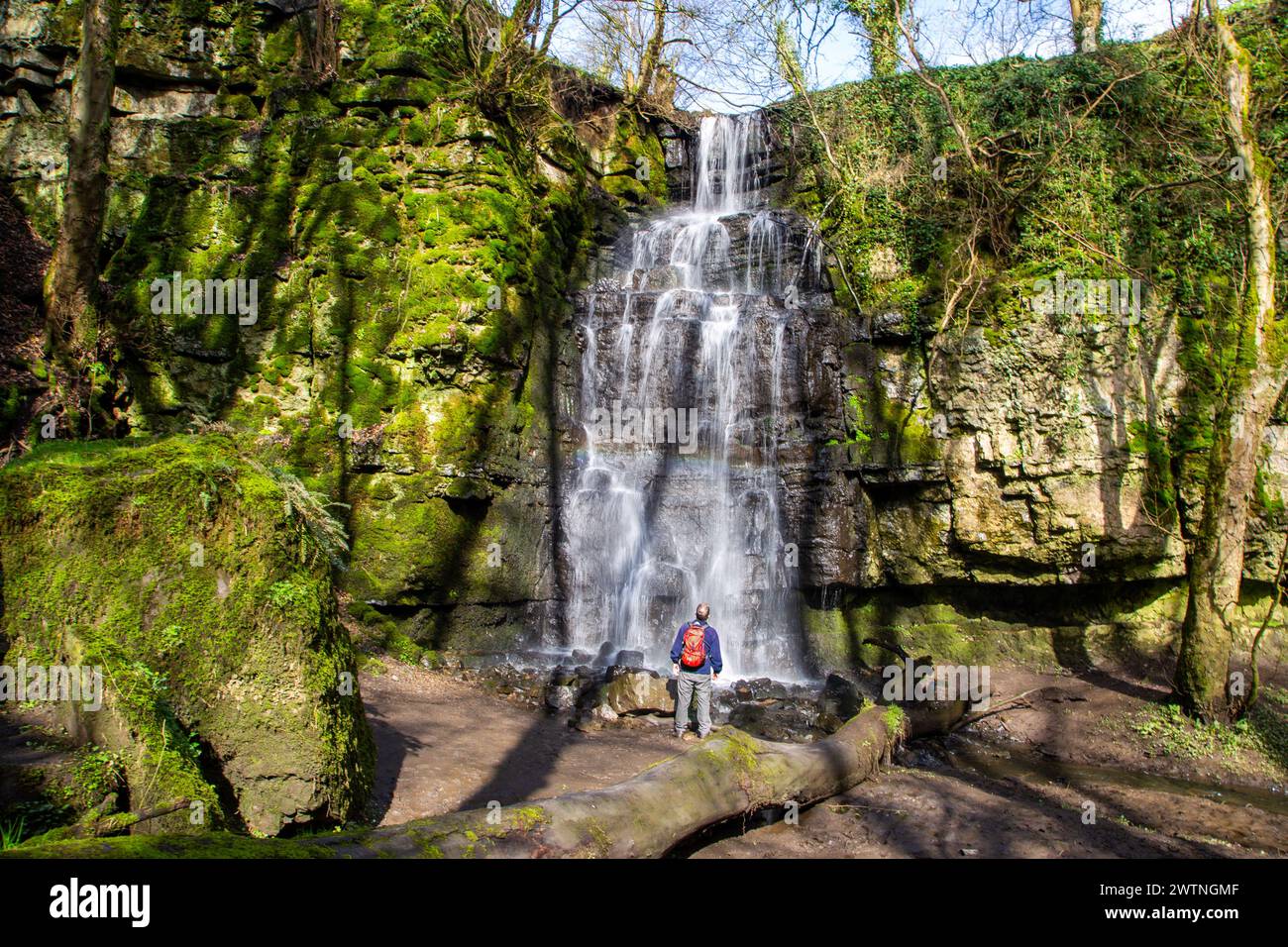 Man person backpacking walking in the English Peak District England ...