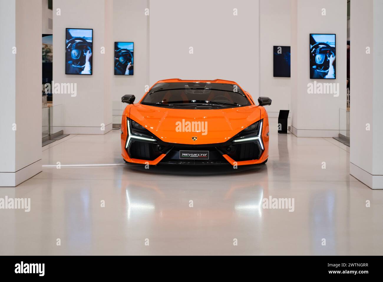 Lamborghini Revuelto, High Performance Electrified Vehicle all-wheel ...