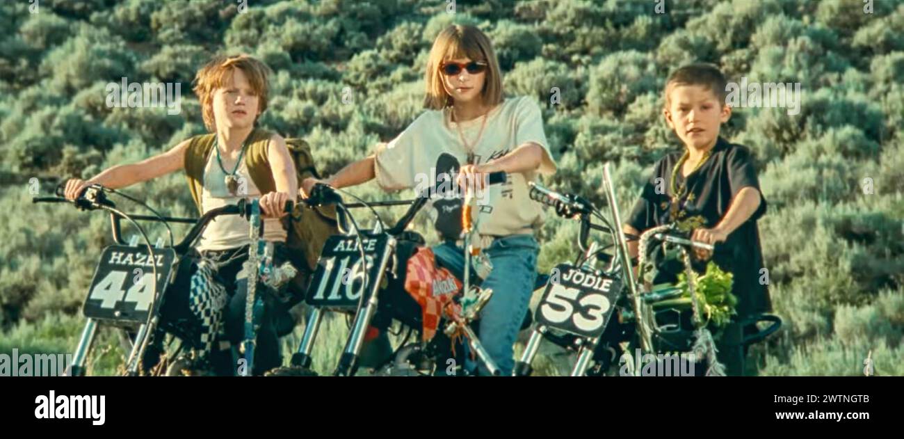 RIDDLE OF FIRE, from left: Charlie Stover, Phoebe Ferro, Skyler Peters ...