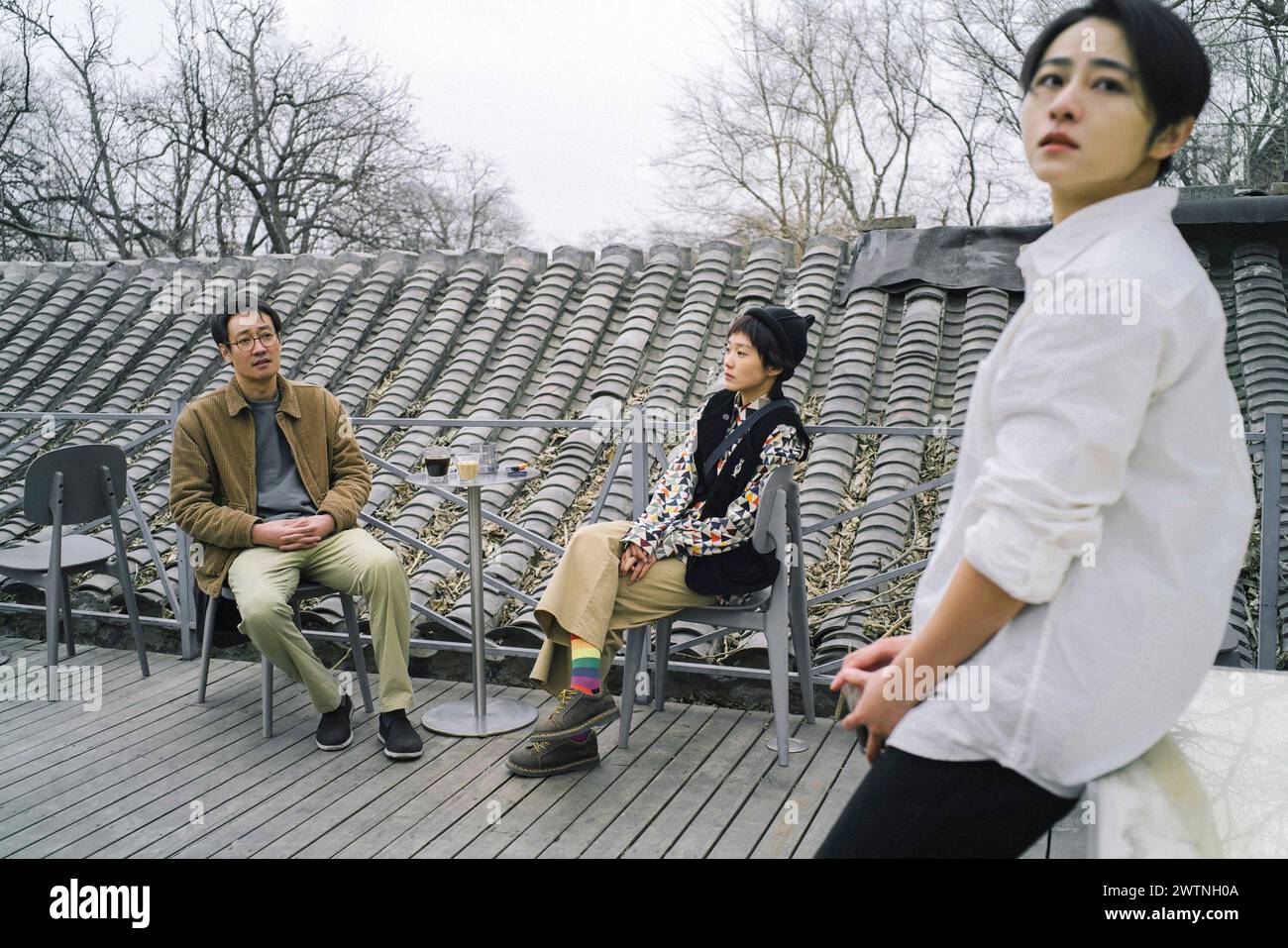 THE SHADOWLESS TOWER, (aka BAI TA ZHI GUANG), from left: XIN Baiqing ...