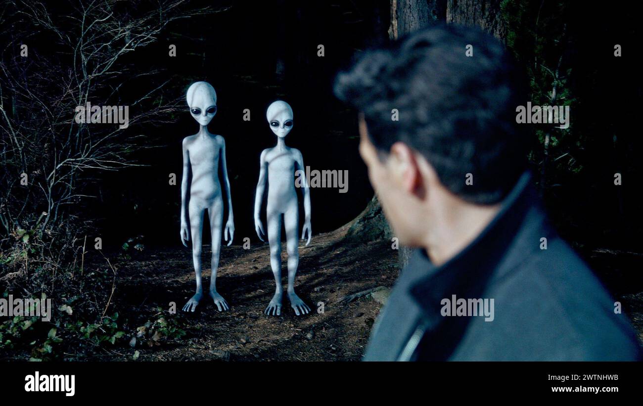 RESIDENT ALIEN, Grey aliens, Enver Gjokaj, Lovebird', (Season 3, ep ...