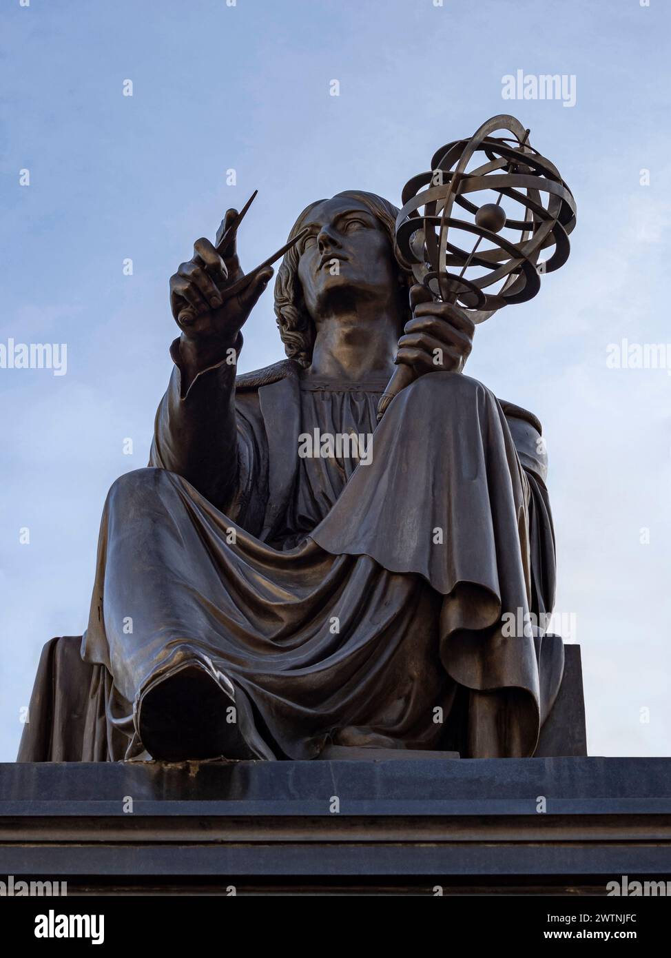 Astronomer and solar system hi-res stock photography and images - Alamy