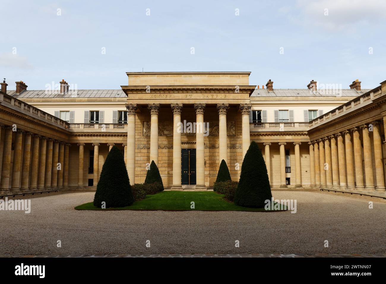 Paris, France-March 17, 2024 : Palace of the Legion of Honor in Paris ...