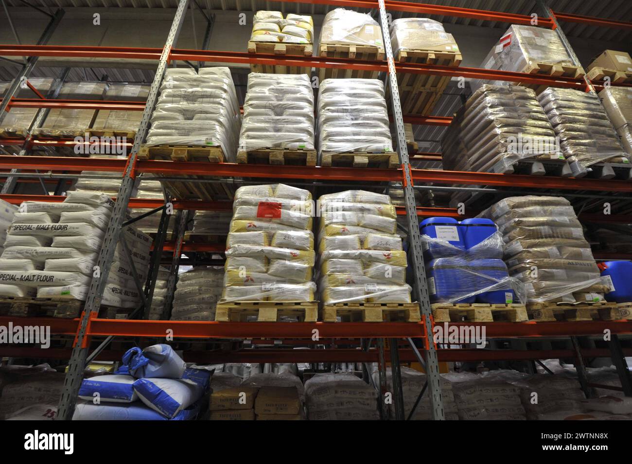 food warehousing and stockkeeping for storage and distribution in ...