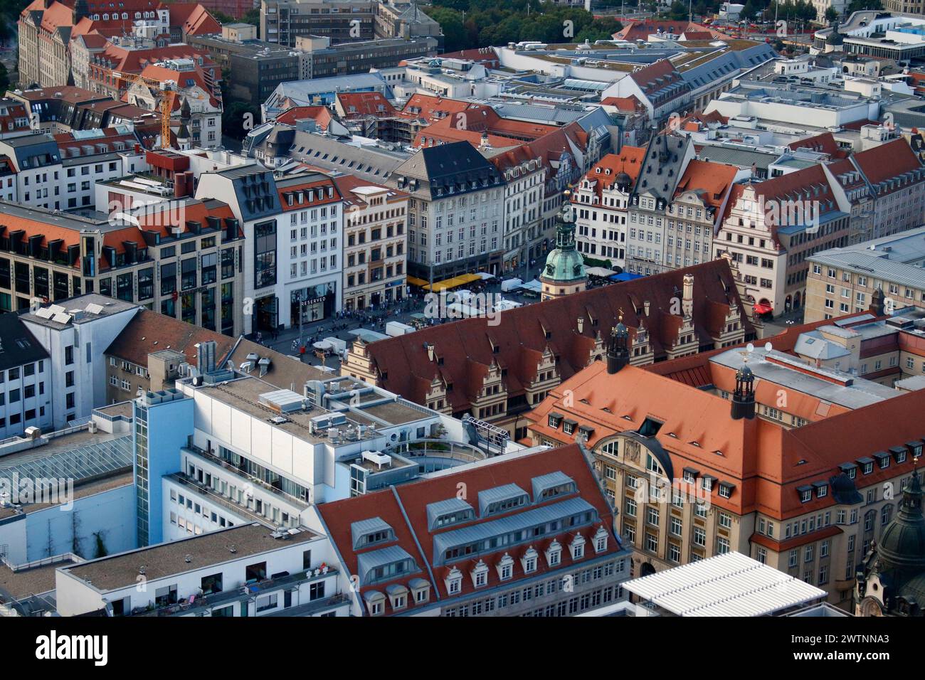 Impressionen: die Leipziger Skyline vom City Hochhaus ("Backenzahn") aus gesehen, Leipzig (nur ...