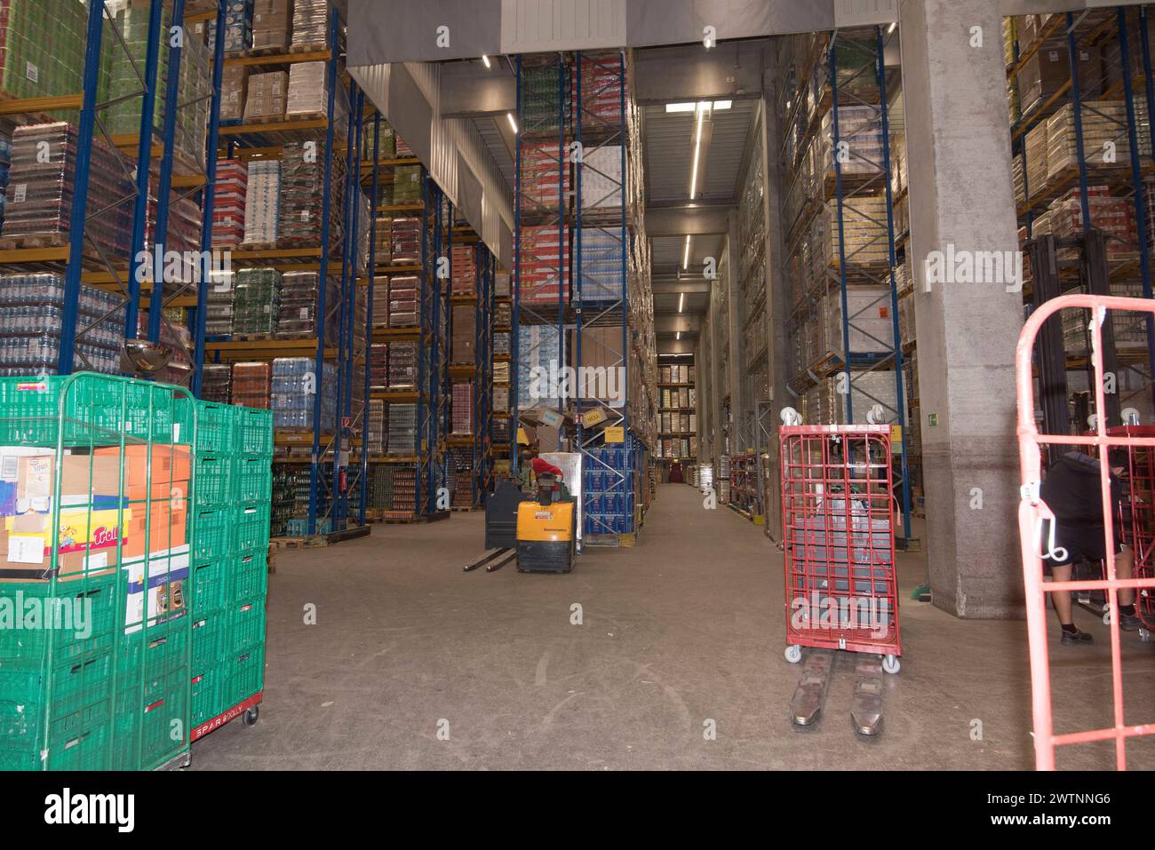 food warehousing and stockkeeping for storage and distribution in ...