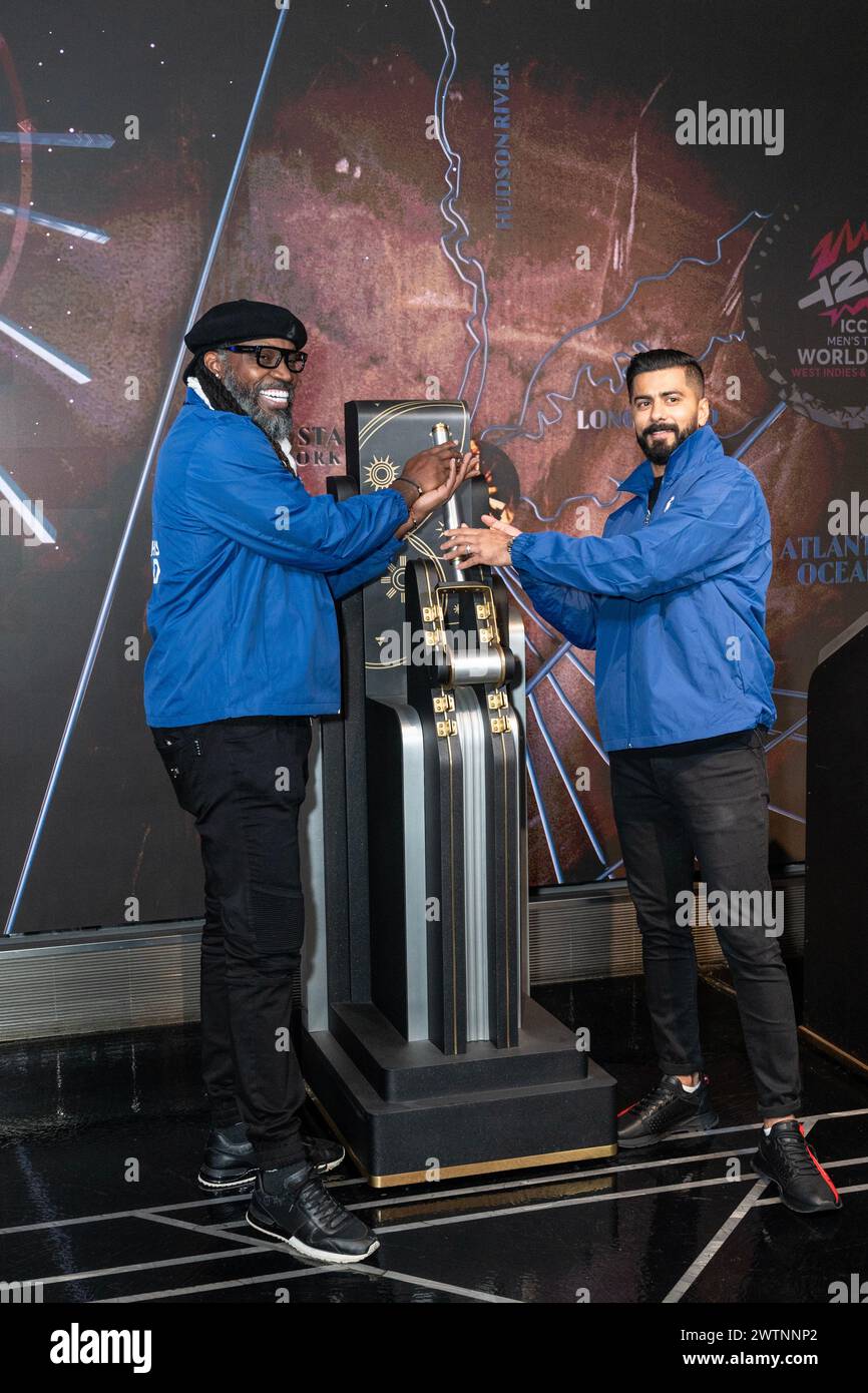 Professional cricketers Chris Gayle of West Indies and Ali Khan of team ...