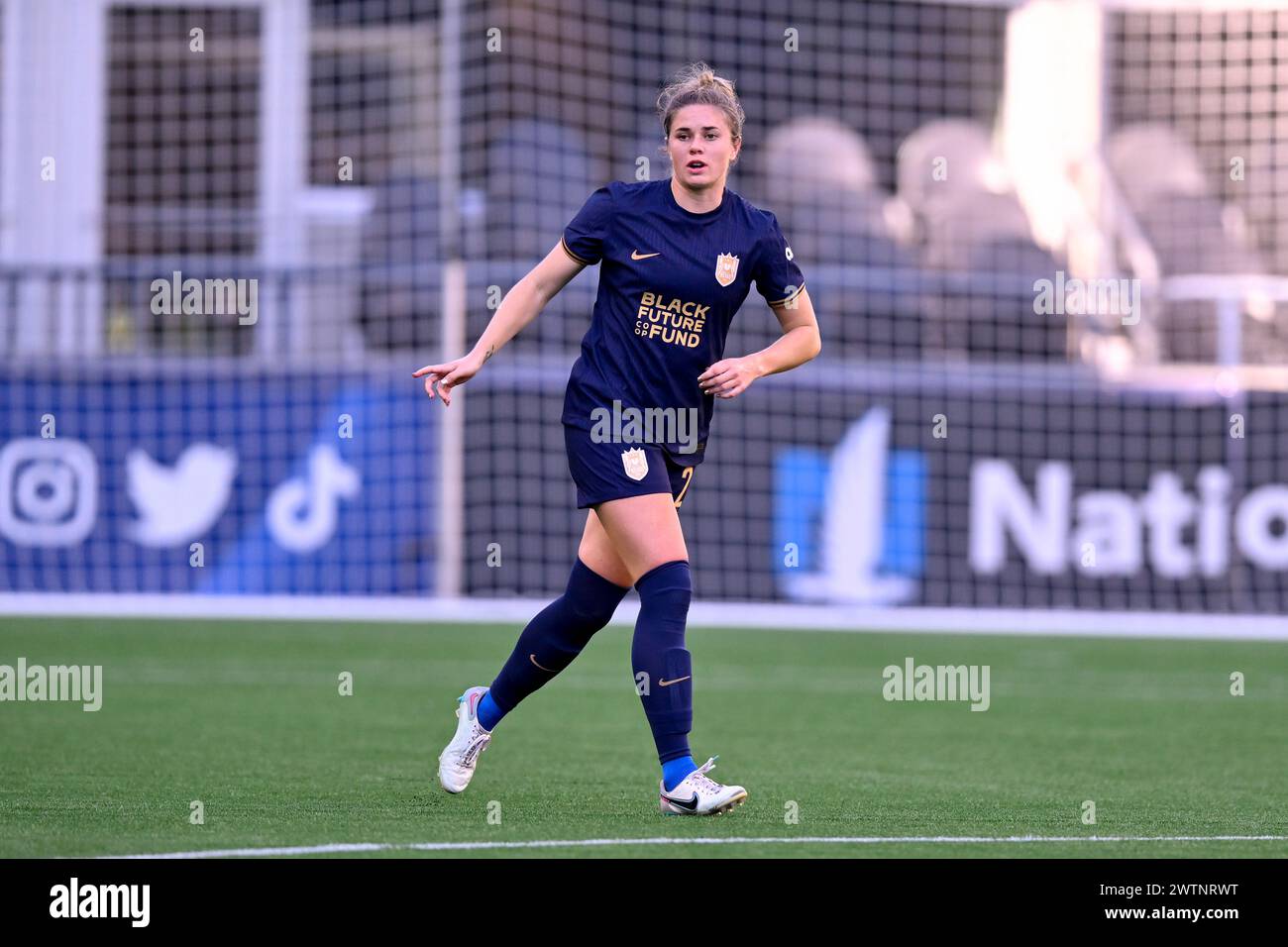 Seattle Reign FC defender Shae Holmes (25) in action during an NWSL ...