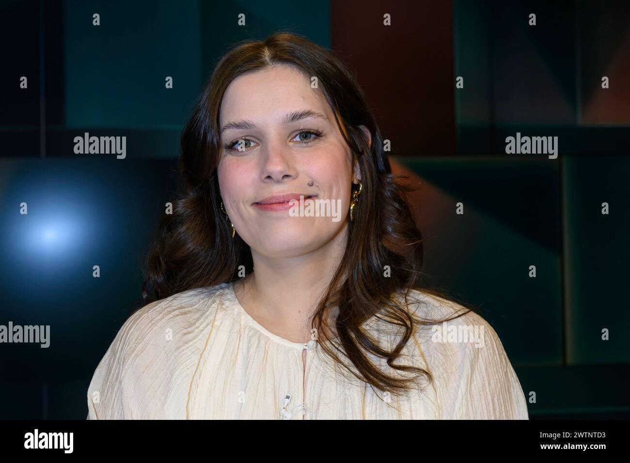 Tara-Louise Wittwer - WasTaraSagt - Autorin, Kulturwissenschaftlerin ...