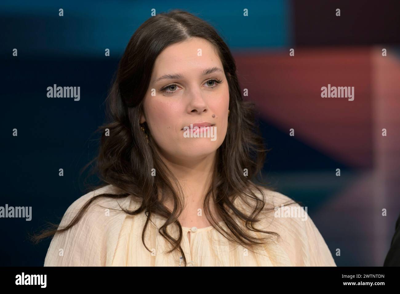 Tara-Louise Wittwer - WasTaraSagt - Autorin, Kulturwissenschaftlerin ...