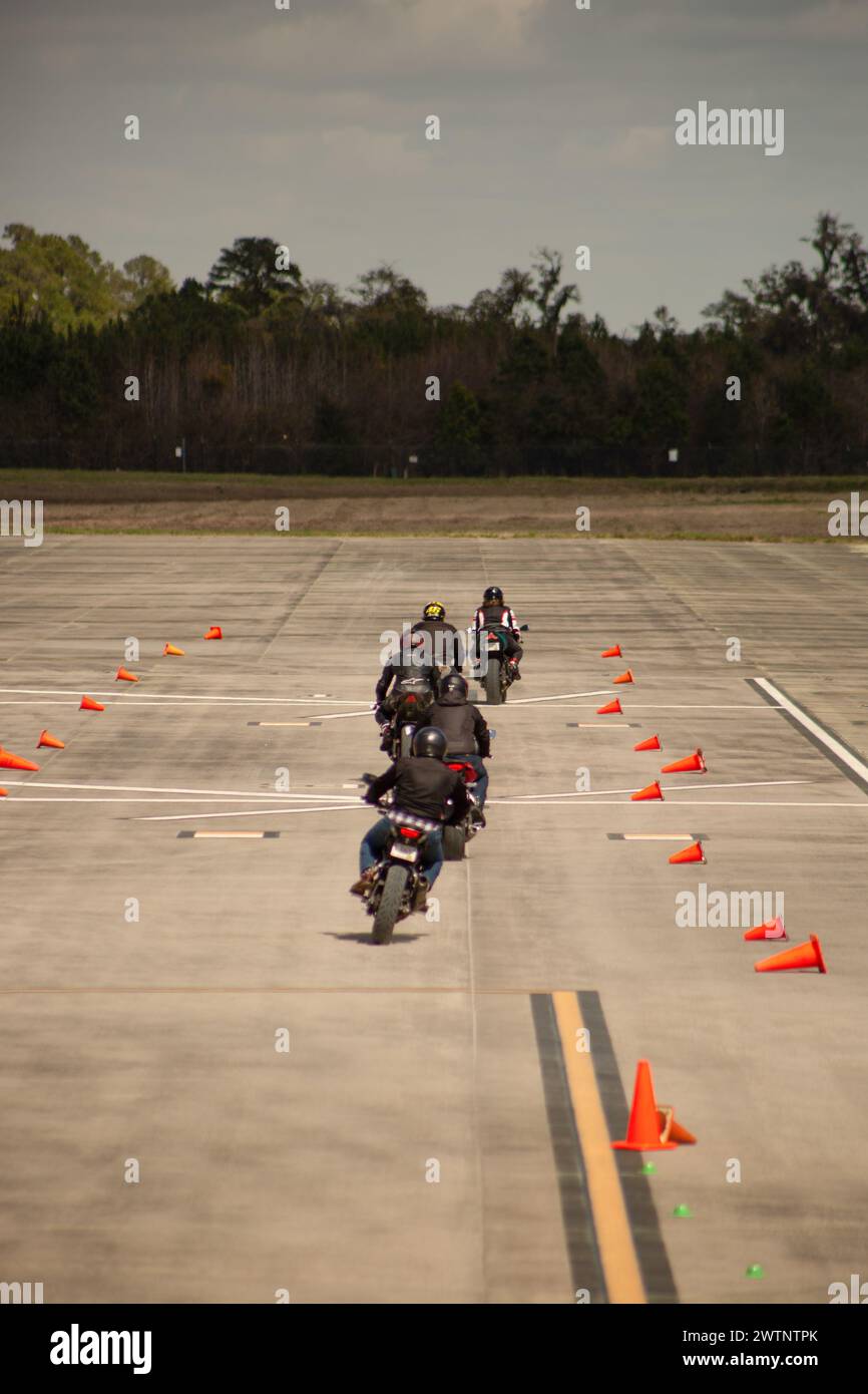 Circuit hosted hi-res stock photography and images - Alamy