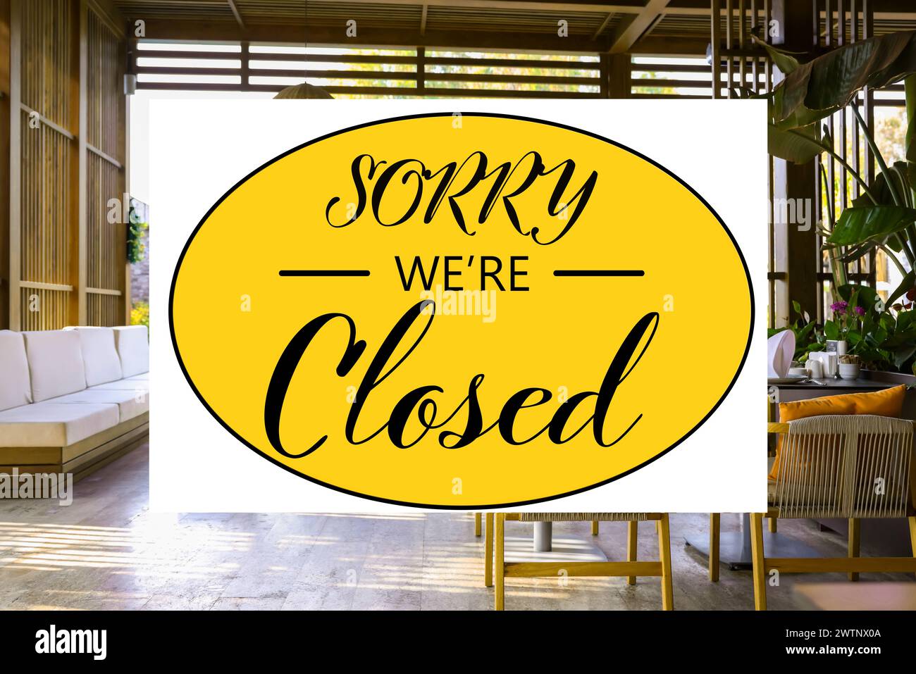 Sorry we are closed pub bar cafe restaurant shop store hi-res stock ...