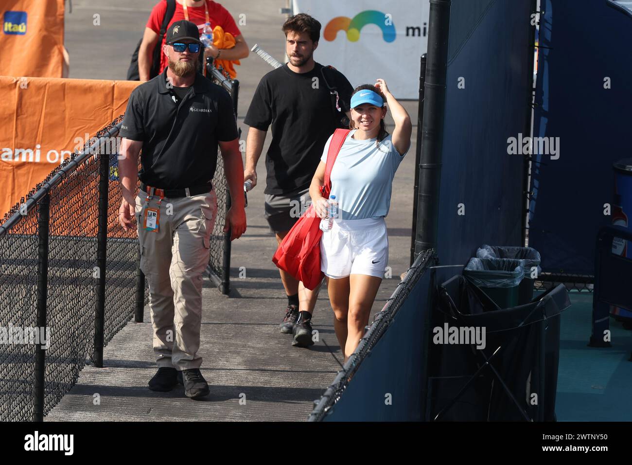 2024 miami open day 3 practice court hi-res stock photography and ...