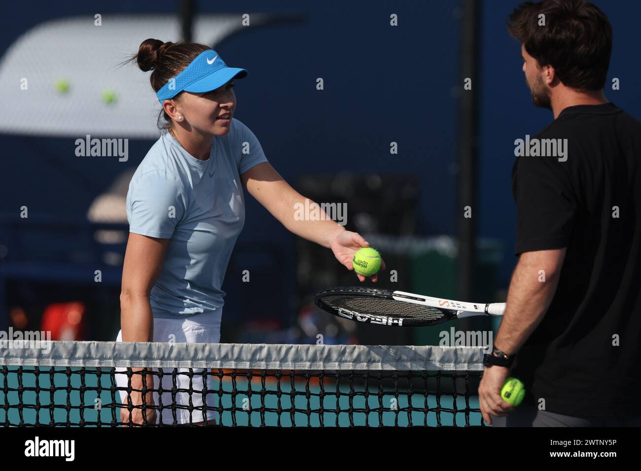 MIAMI GARDENS, FLORIDA - MARCH 18: Simona Halep day 3 of the Miami Open ...