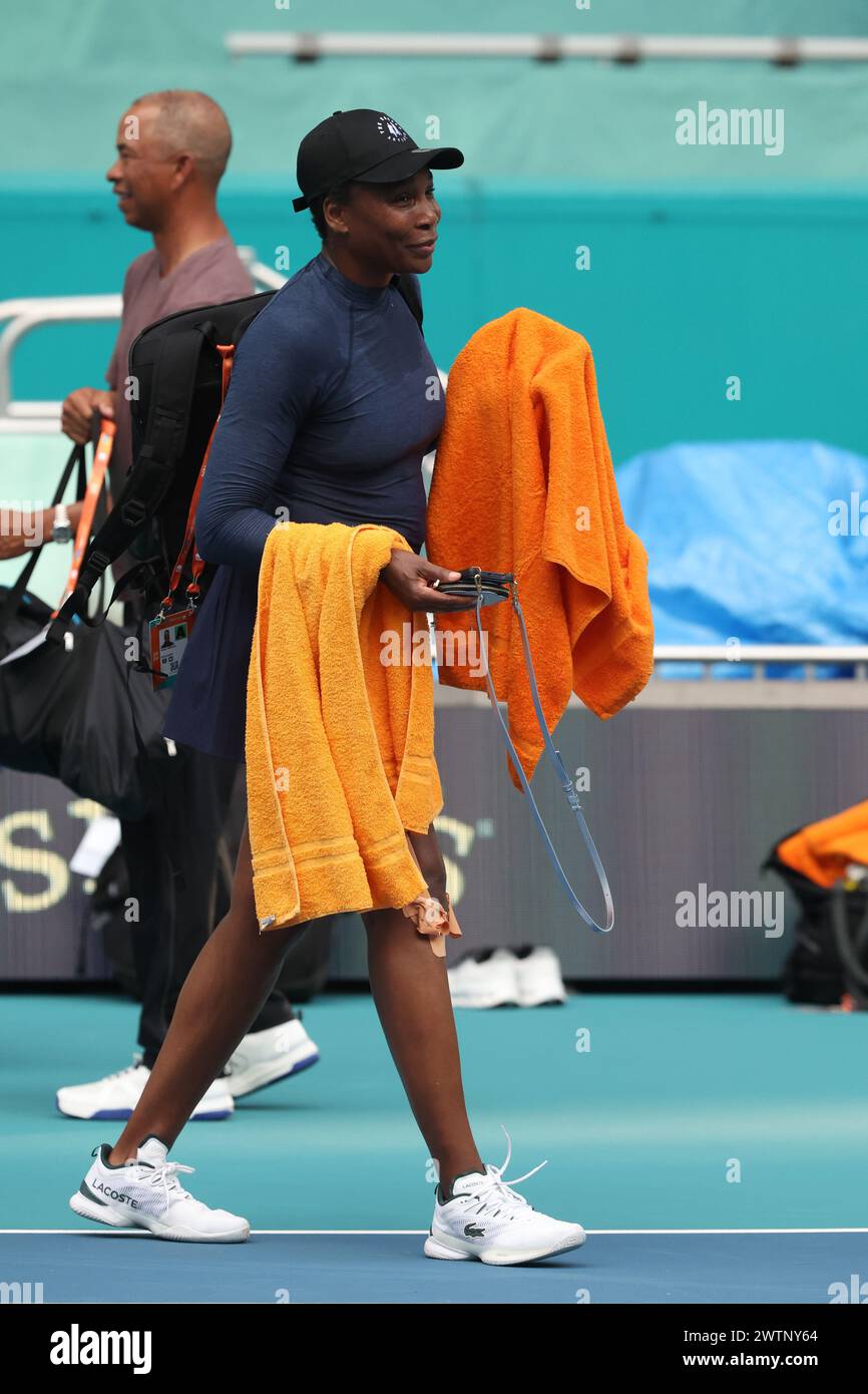MIAMI GARDENS, FLORIDA - MARCH 18: Venus Williams day 3 of the Miami ...