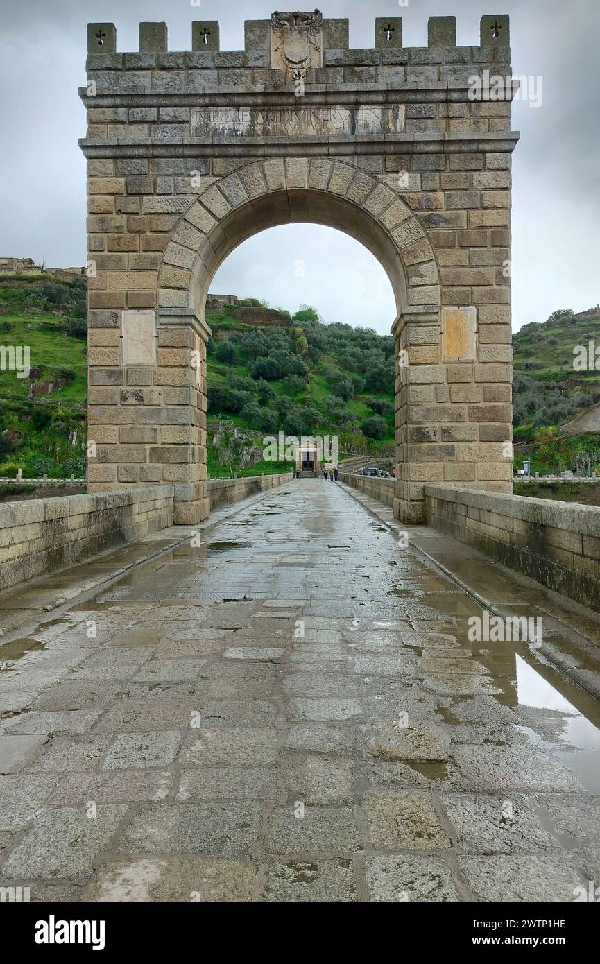 Alcantara bridge temple hi-res stock photography and images - Alamy