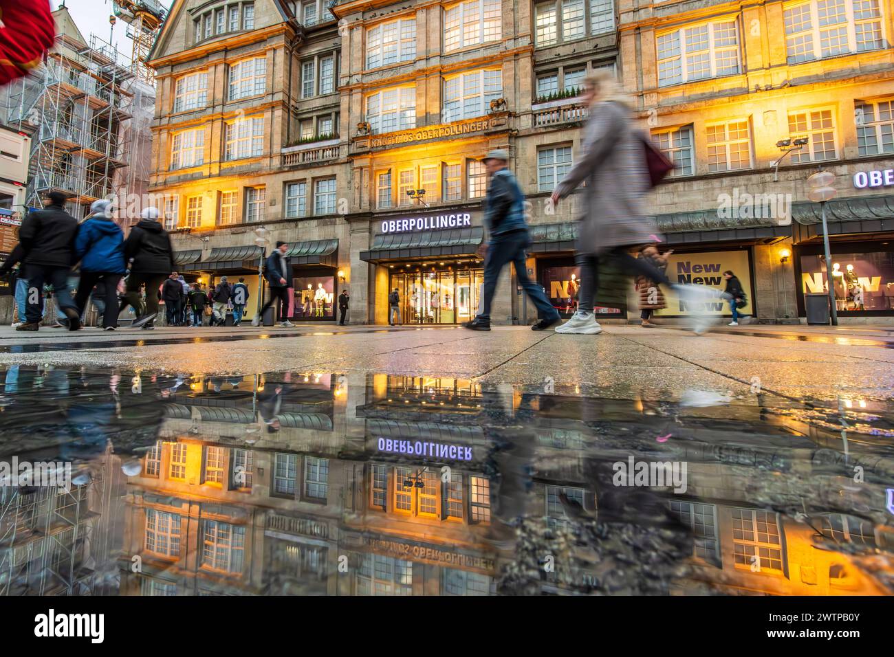 Kaufhaus Oberpollinger, gehört zur insolventen KaDeWe Group, München ...