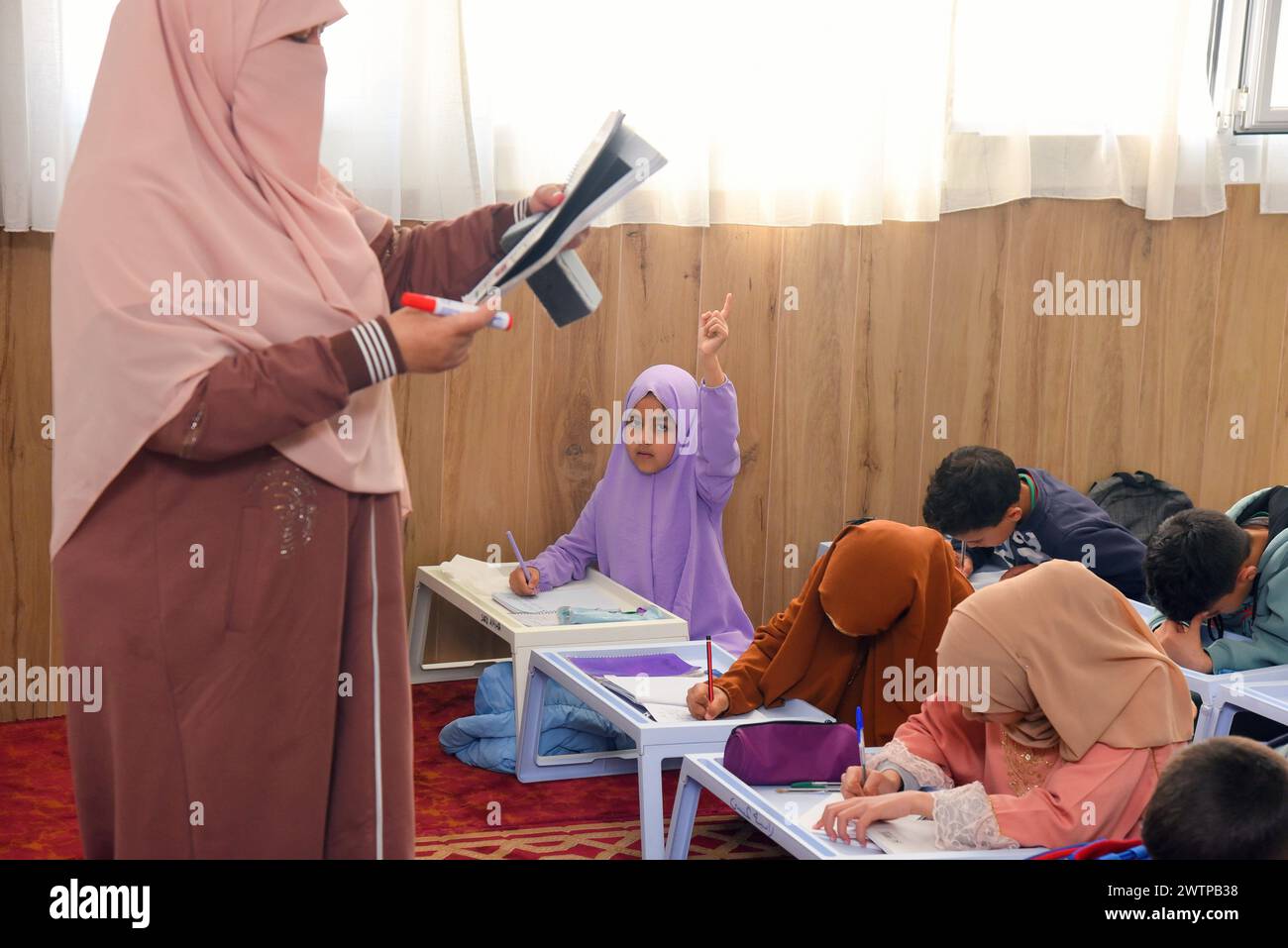 Arabic classroom hi-res stock photography and images - Alamy
