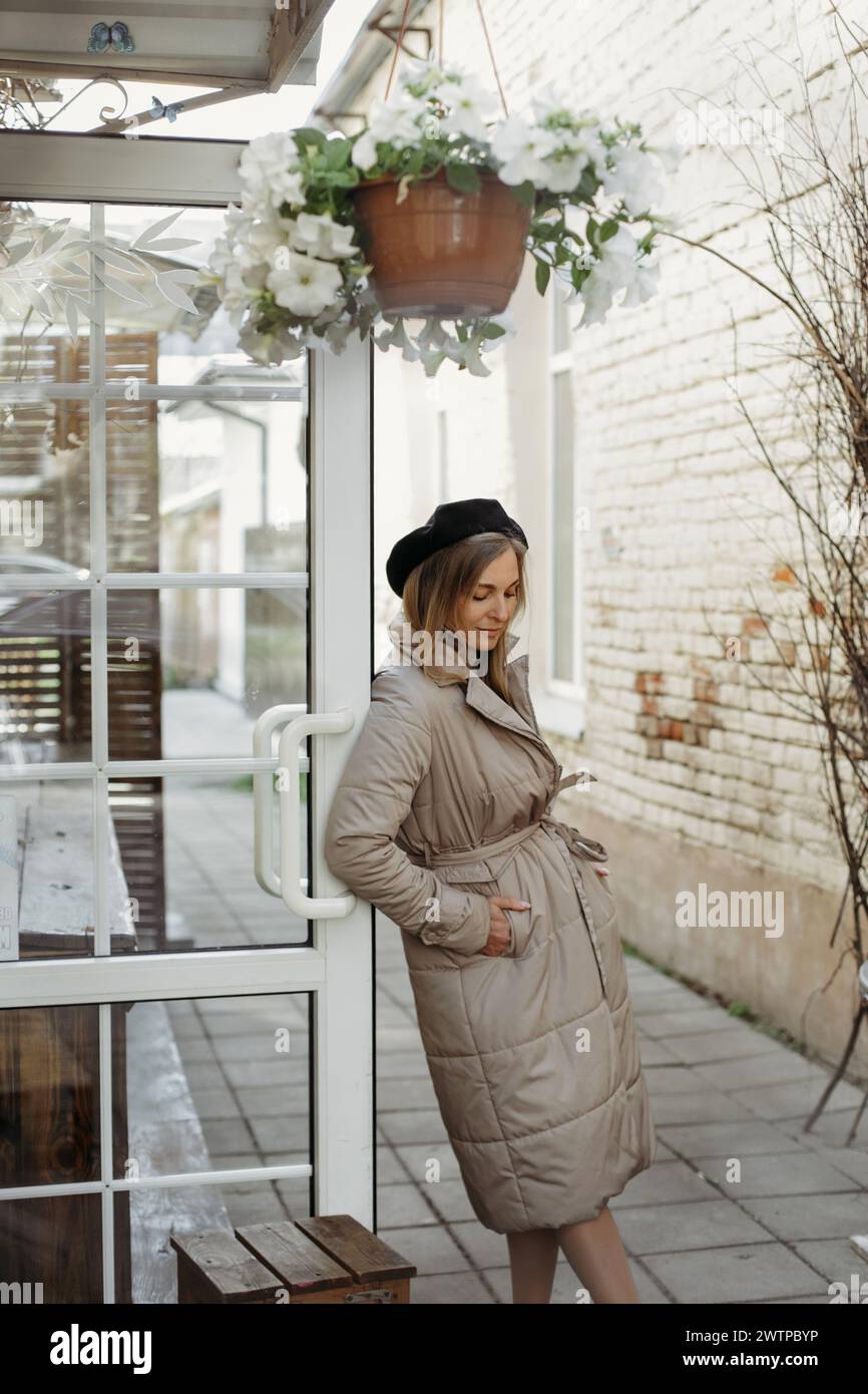 Standing building exterior architecture hat hi-res stock photography ...