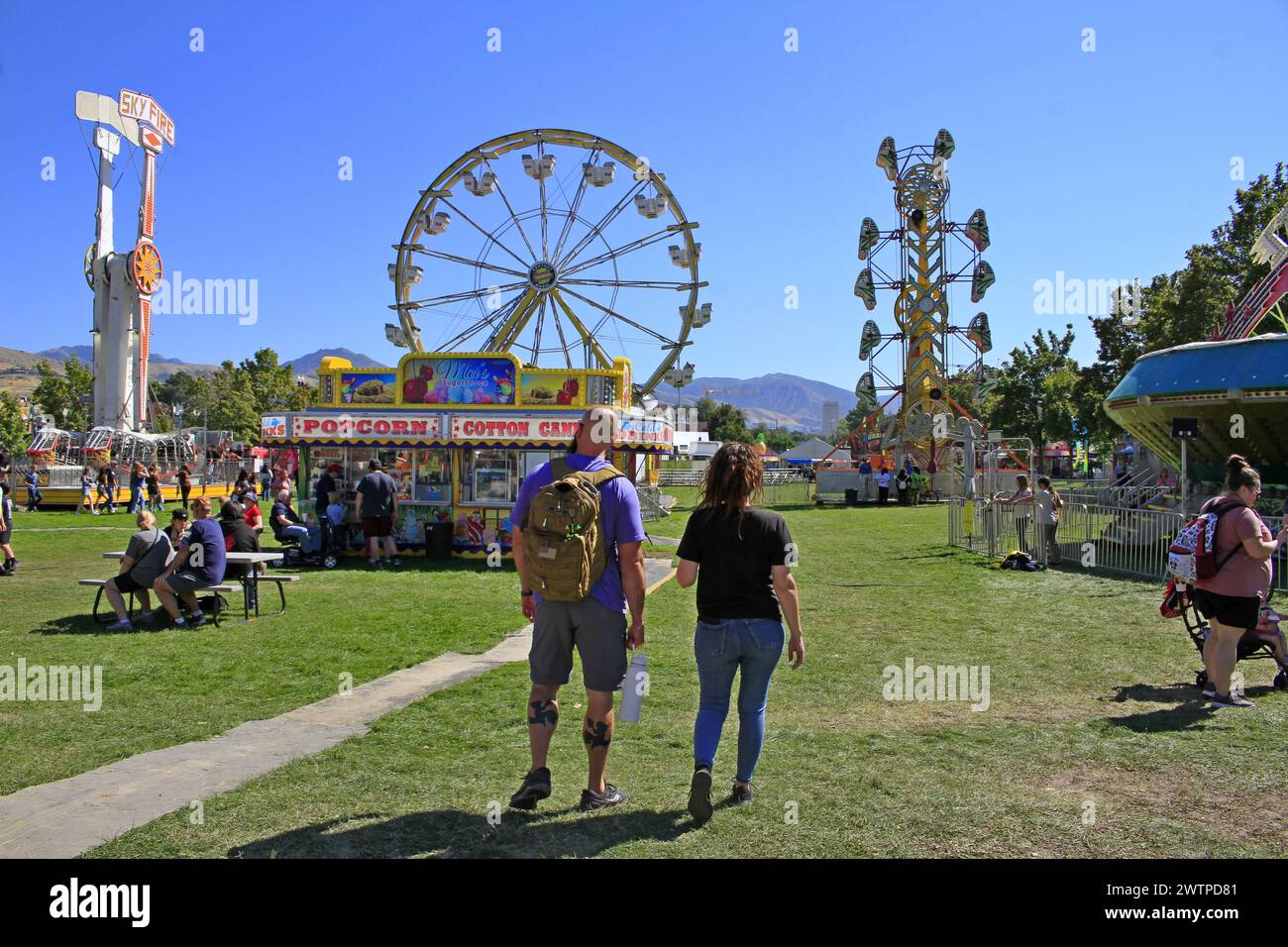 State fair city hi-res stock photography and images - Alamy