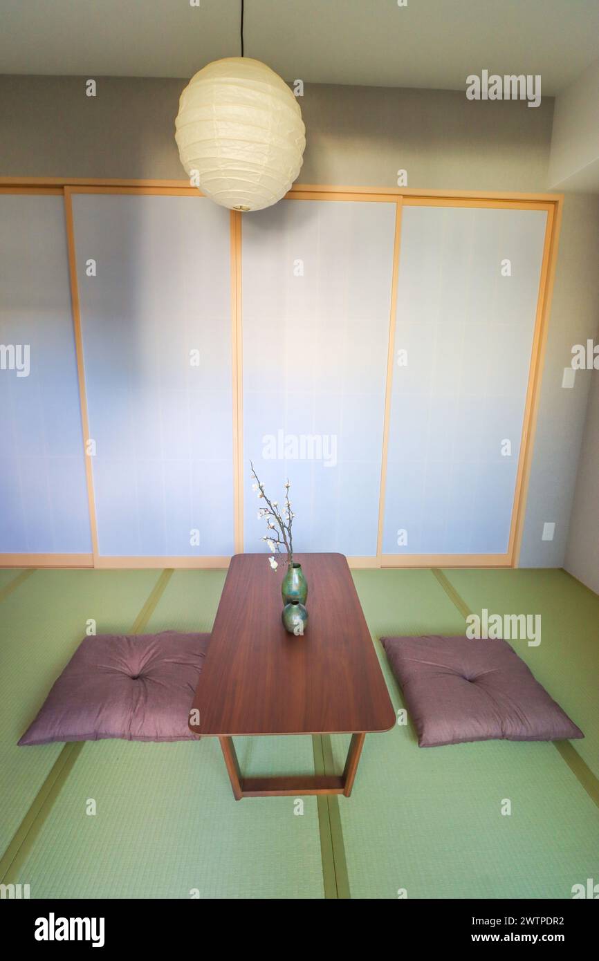 Traditional Japanese interior, Osaka, Japan Stock Photo - Alamy