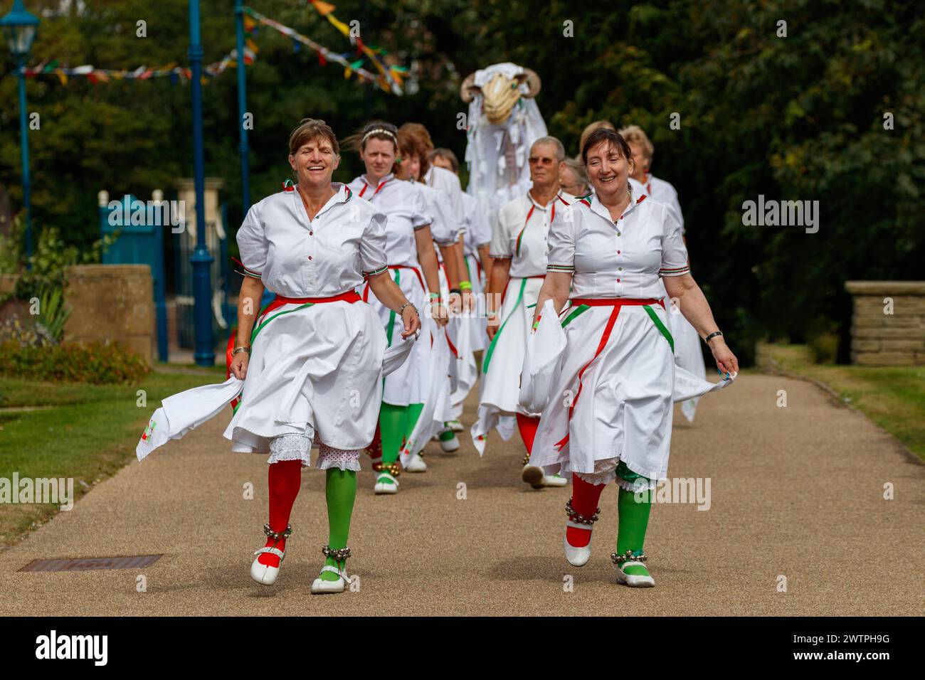 Female morris dancing hi-res stock photography and images - Alamy