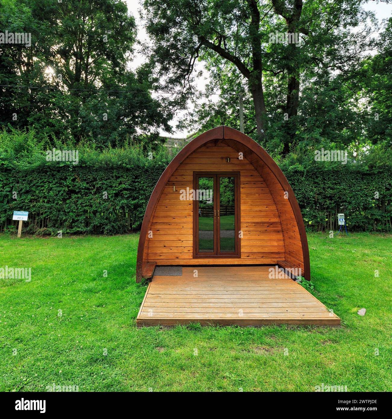 Pod camping hi-res stock photography and images - Alamy