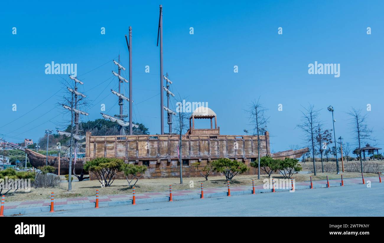 Replicas of the ships Panokseon (of Korea's Joseon dynasty, front) and ...