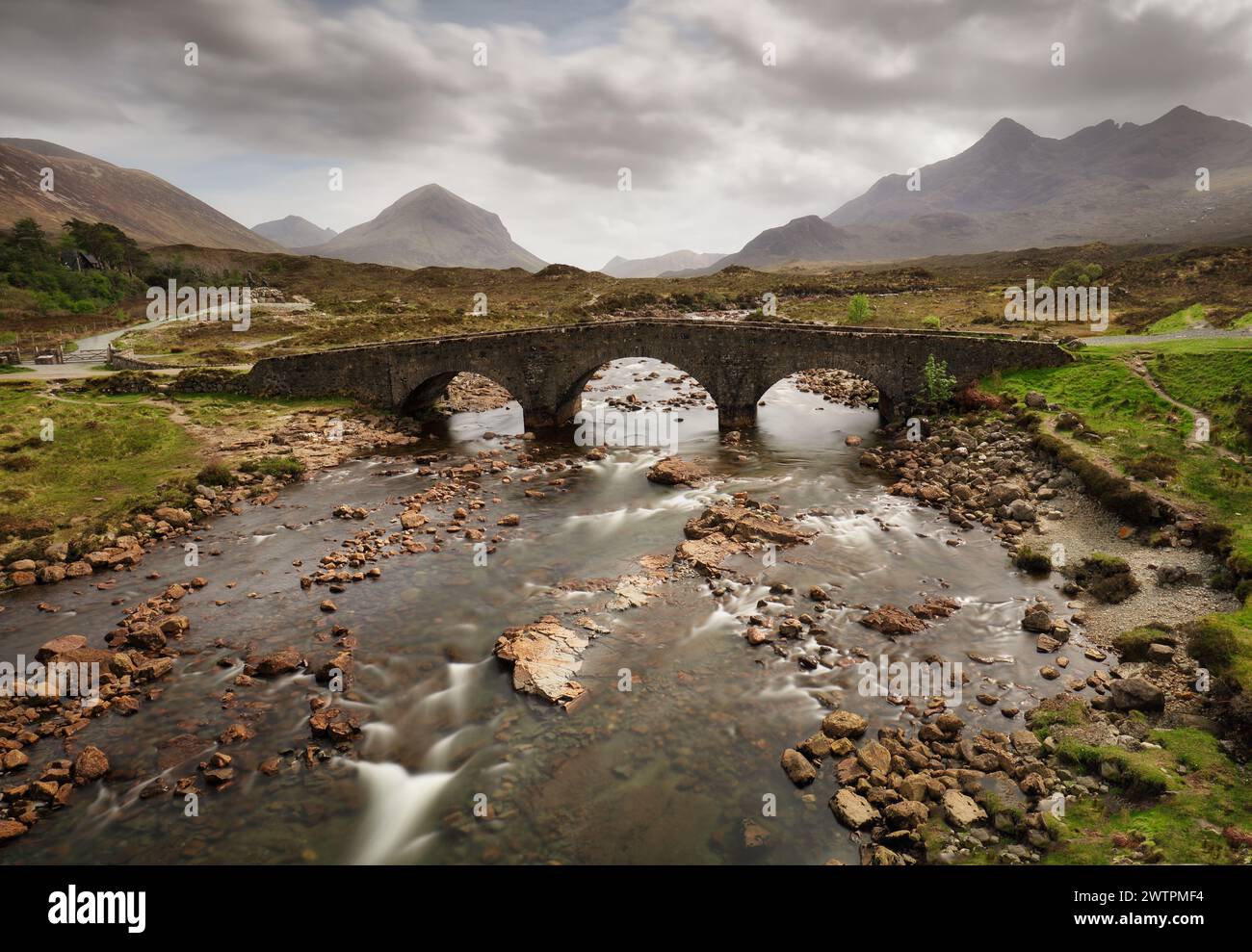 Sligachan Old Bridge with beautiful view on Black Cuillin mountains, in ...