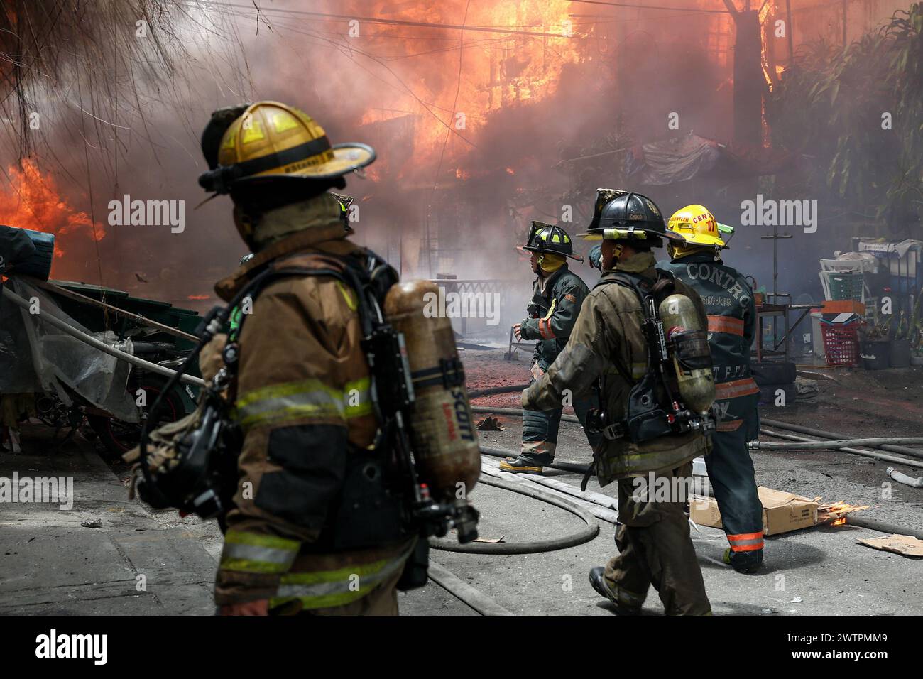 Manila firemen hi-res stock photography and images - Alamy