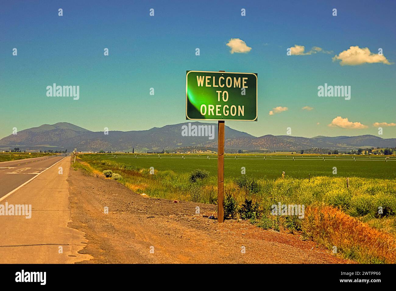 Oregon welcome sign border hi-res stock photography and images - Alamy