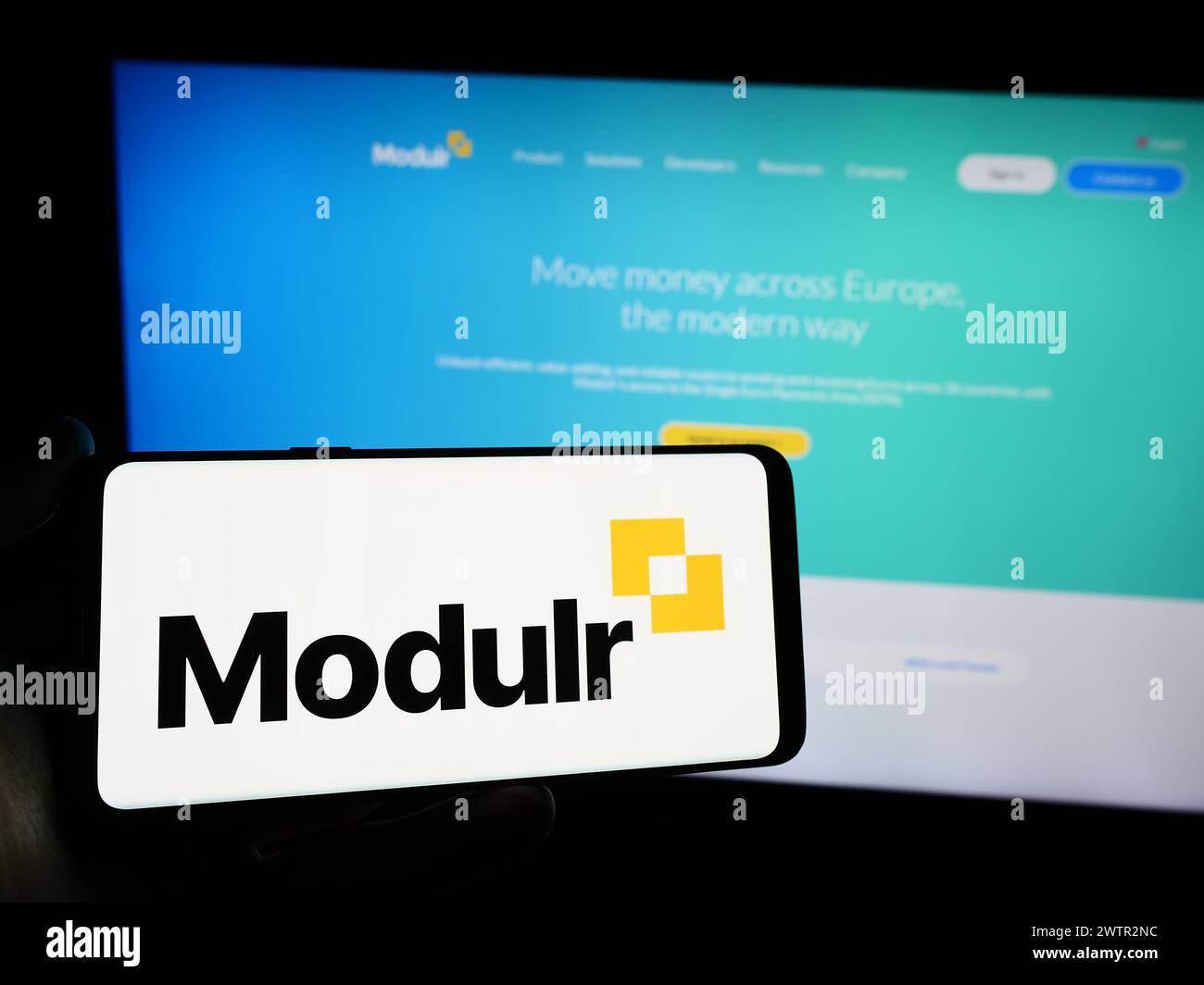 Modulr logo hi-res stock photography and images - Alamy