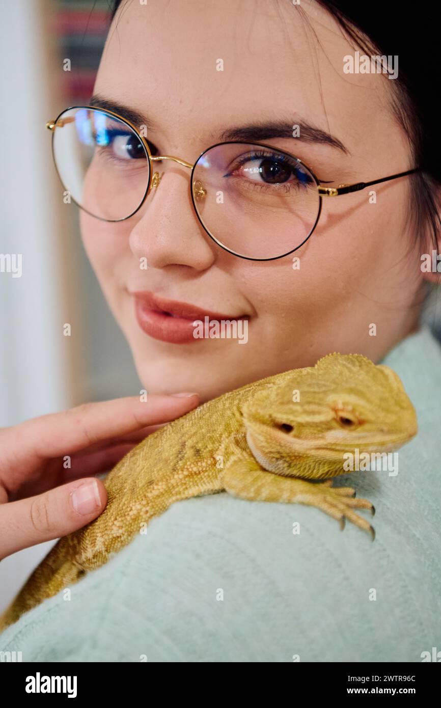 Beautiful Woman Posing with Her Adorable Bearded Dragon Pets Stock ...