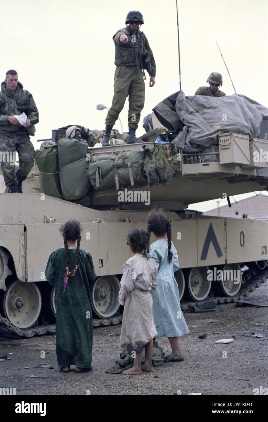 Desert storm m1a1 abrams hi-res stock photography and images - Alamy