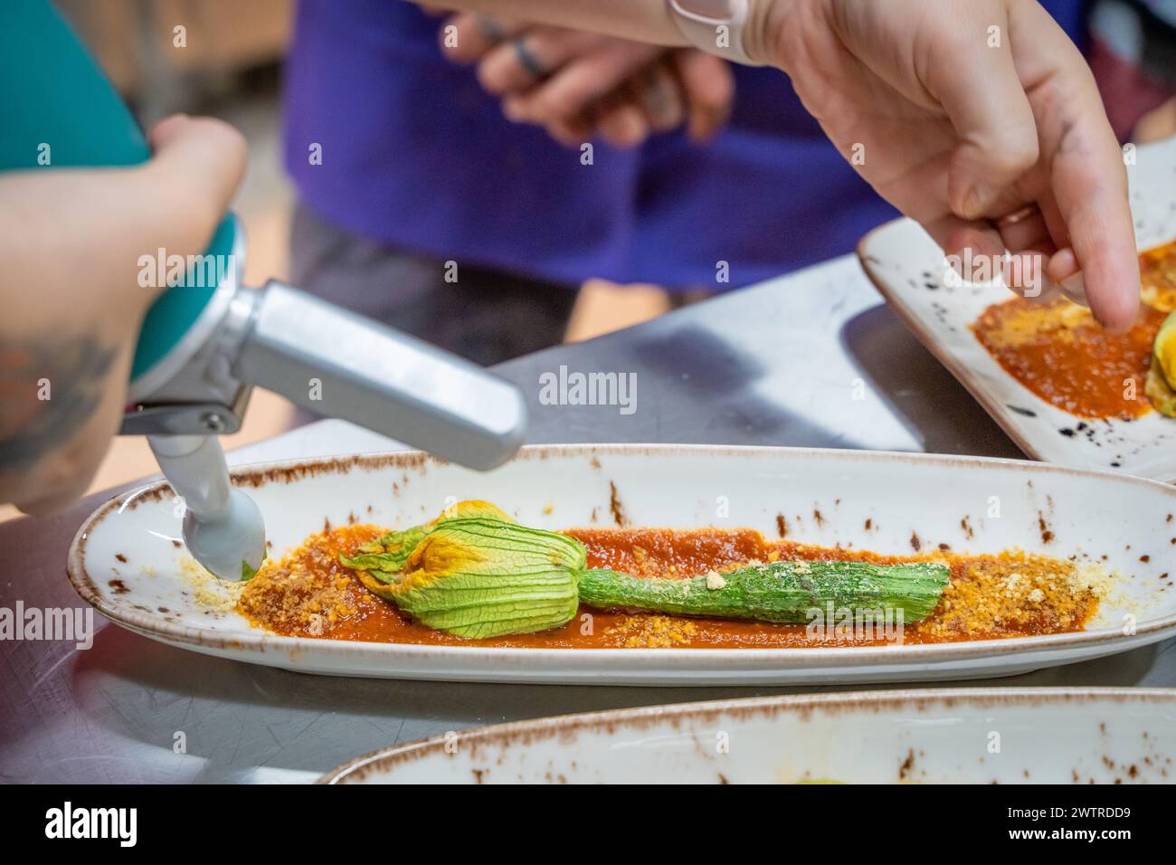 Plates for supper hi-res stock photography and images - Alamy