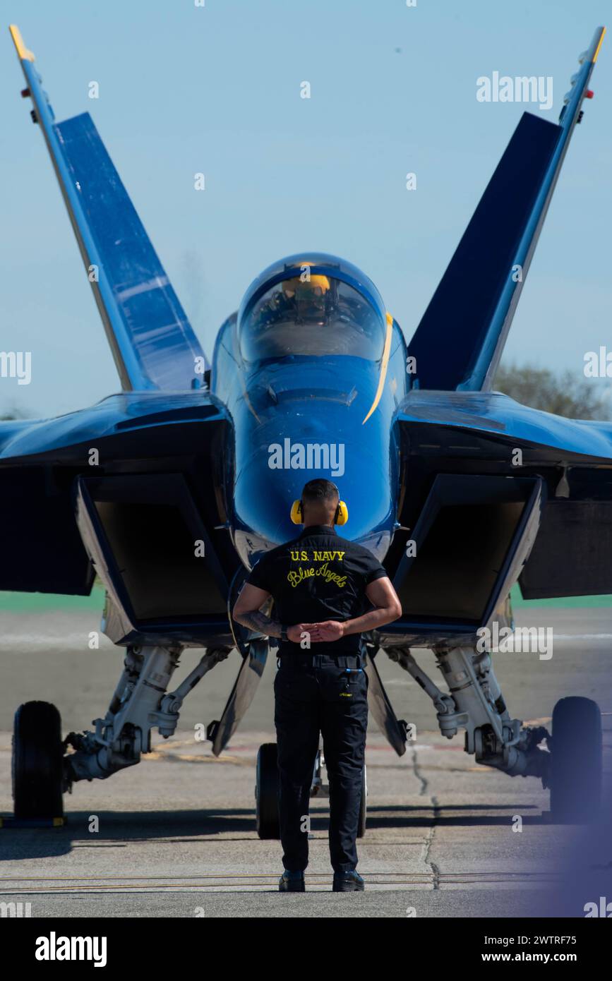 An F/A-18 Super Hornet assigned to the Blue Angels stands by on the ...