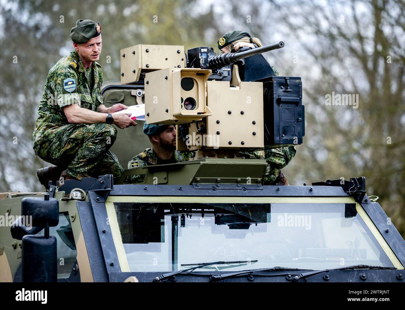 OIRSCHOT - Military personnel check vehicles during the final ...