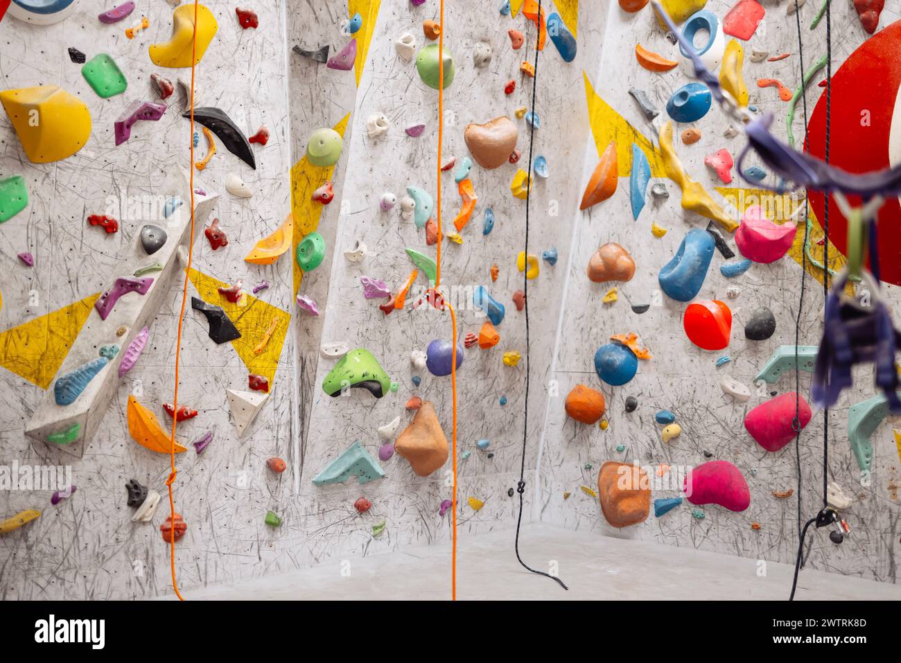 High indoor walls hi-res stock photography and images - Alamy