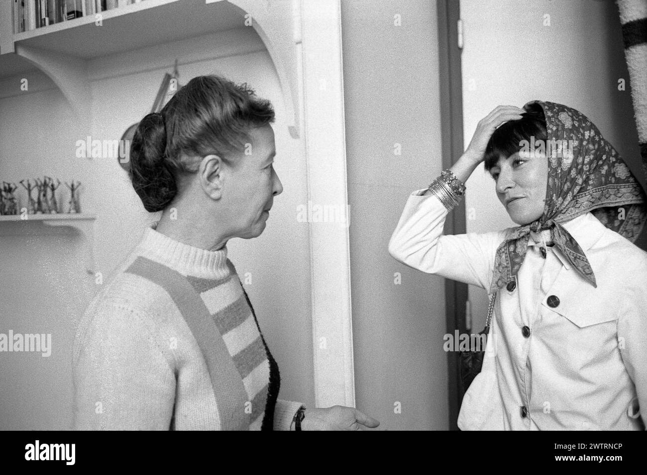 Portrait of Simone de Beauvoir and Claire Etcherelli 1967 ©Serge ...