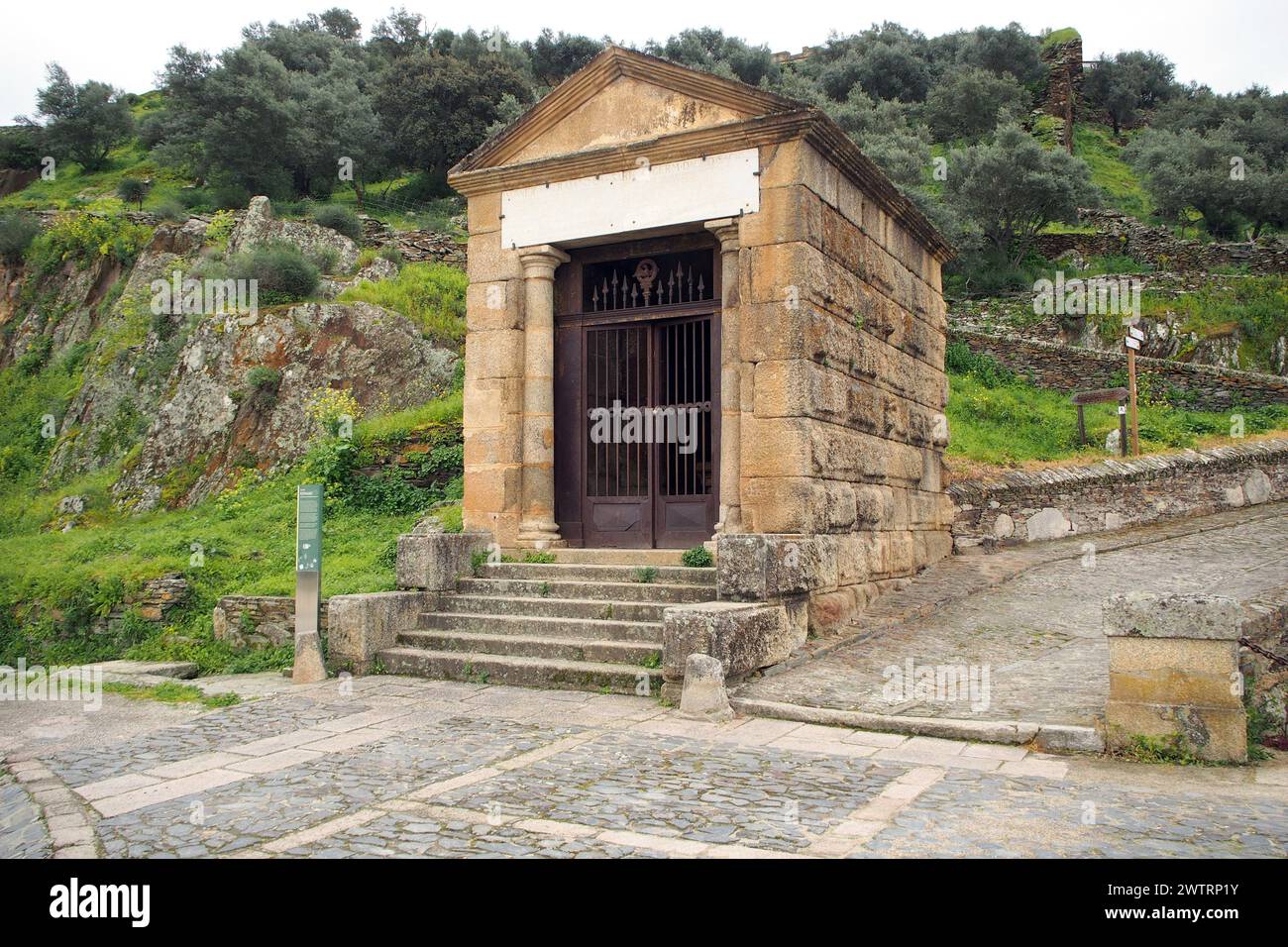 Side of the tagus river hi-res stock photography and images - Alamy