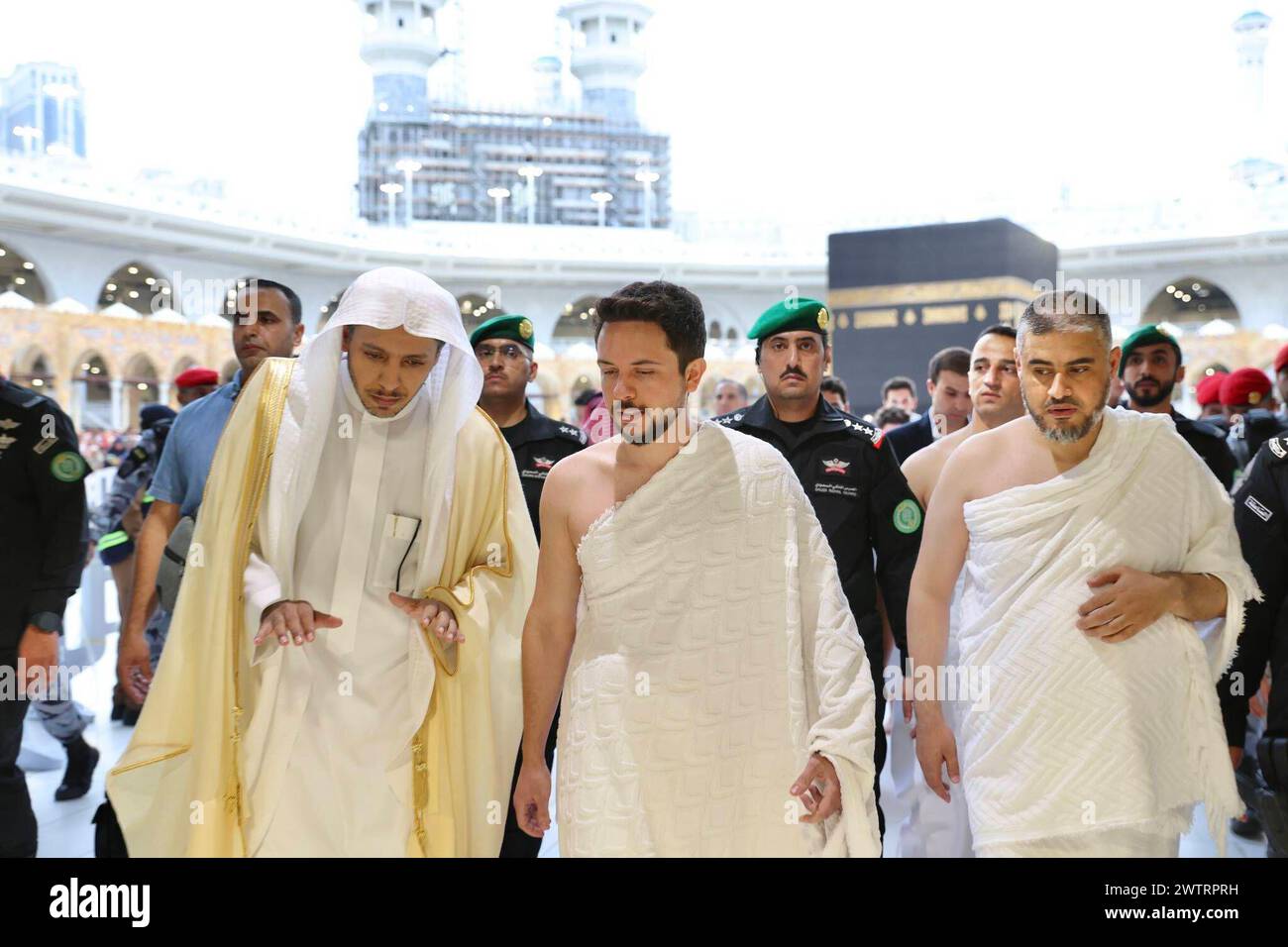 Jordanian Prince Hussein bin Abdullah II, Crown Prince, performs Umrah ...