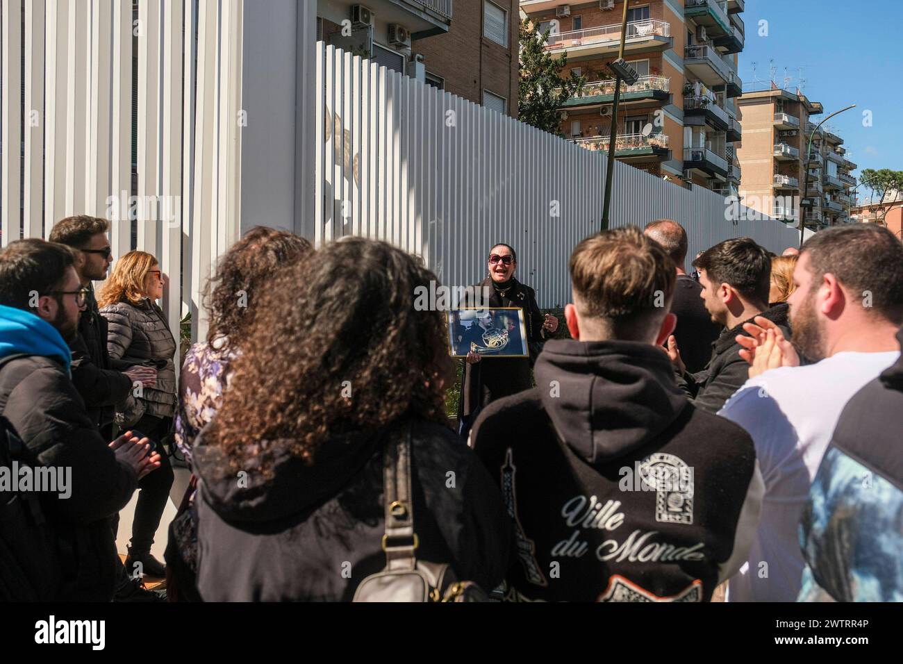 Moped in italien hi-res stock photography and images - Alamy