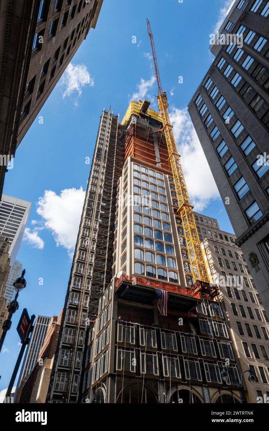 520 Fifth Avenue is a supertall under construction in Midtown Manhattan ...