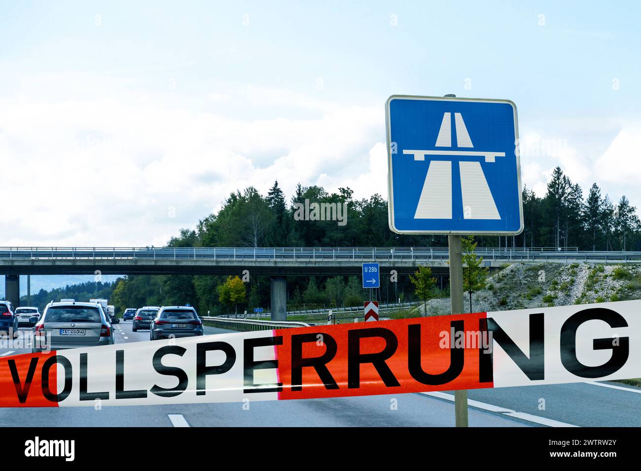 19 March 2024: Full road closure - highway sign closed off with barrier ...