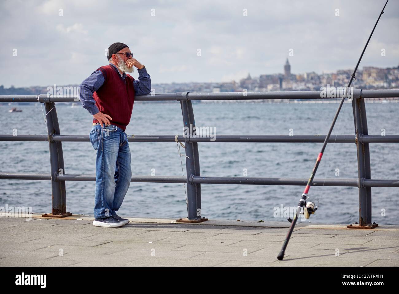Fisherman at Uskudar, Asian side of Istanbul, Turkey, Europe Stock ...