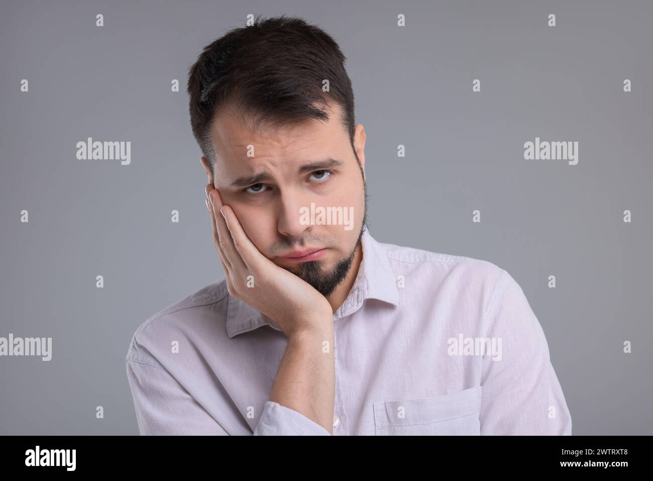 Portrait frustrated worried man hi-res stock photography and images - Alamy