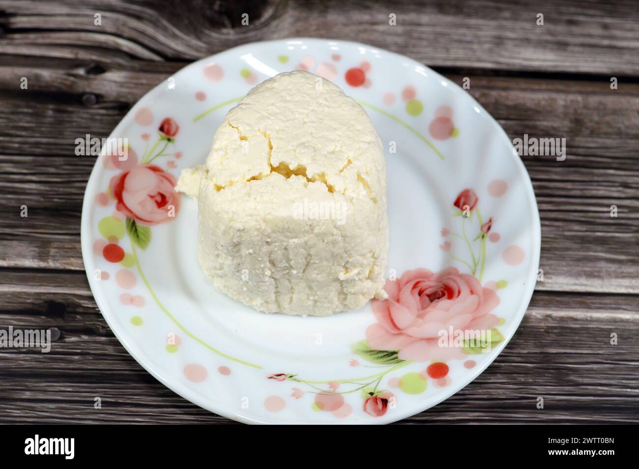 Arish Qarish Egyptian white cheese, type of white, soft, lactic cheese ...