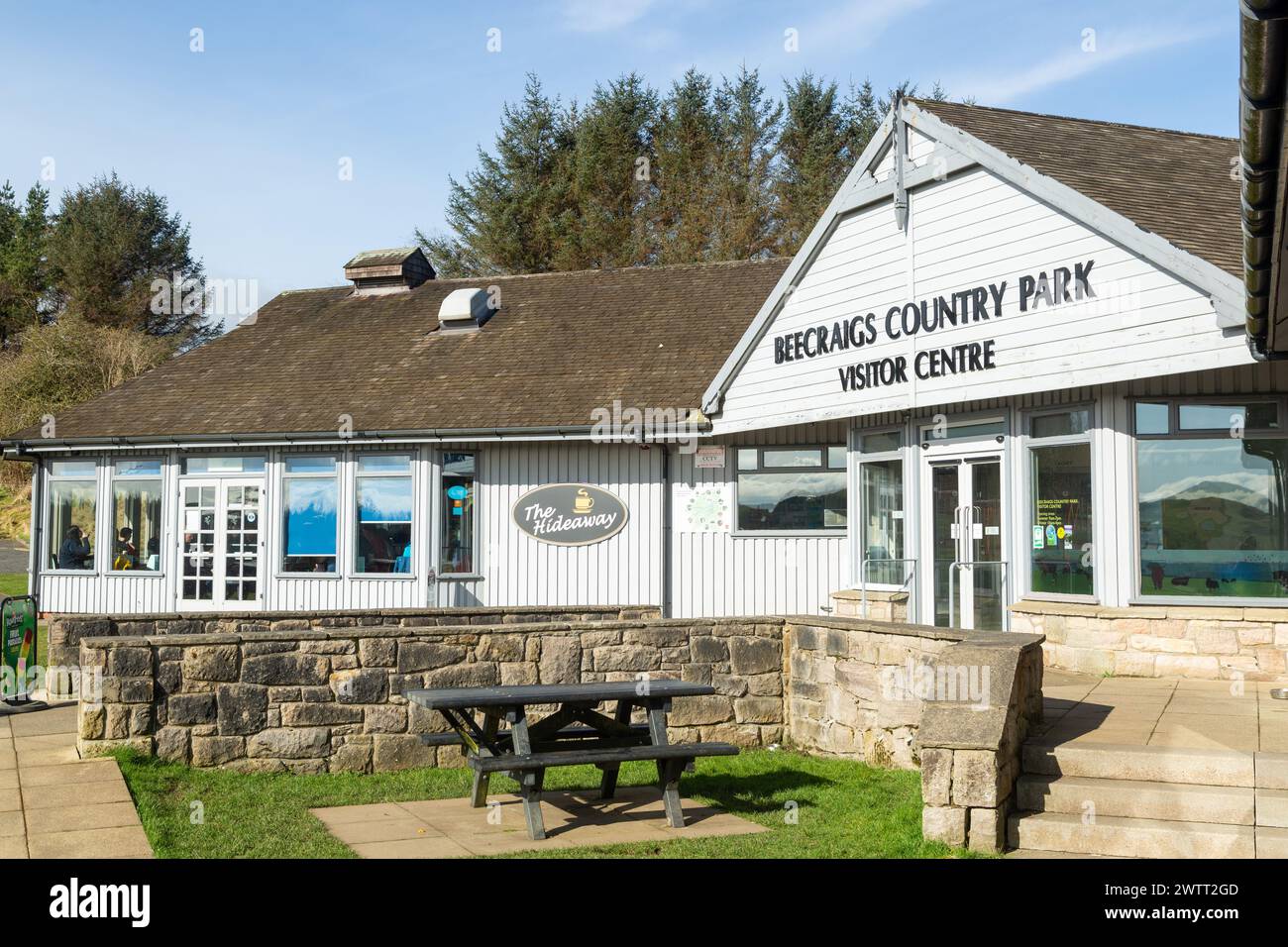 Beecraigs Country Park Visitor Centre Stock Photo - Alamy