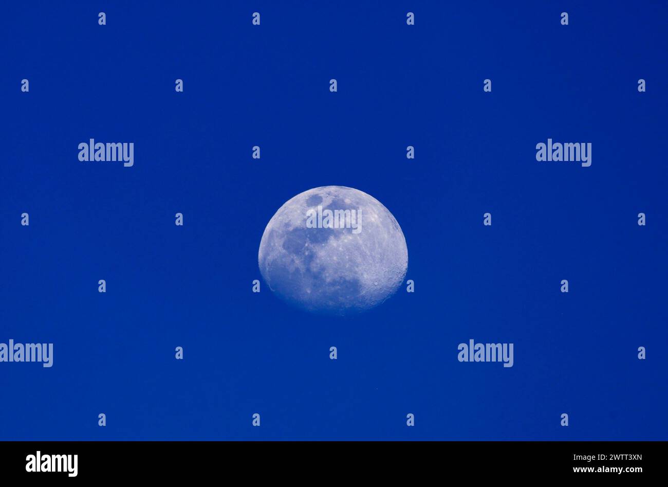 Moon close up hi-res stock photography and images - Alamy